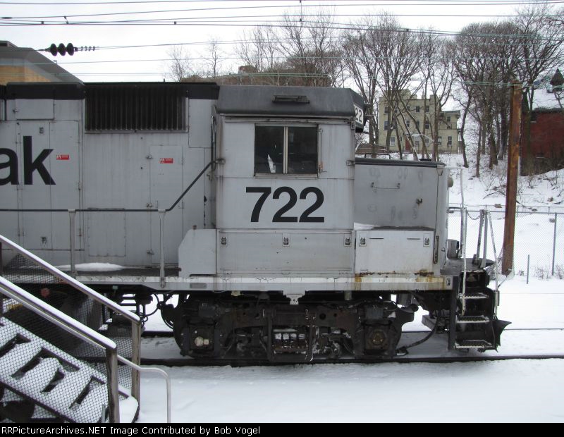 AMTK GP38 722